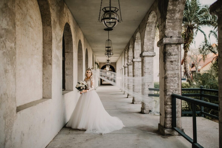 Bridal Gown Designers – Laura Jacobs Bridal